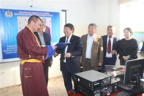 Бурханч лам Г Пүрэвбат докторын зэрэг хамгааллаа