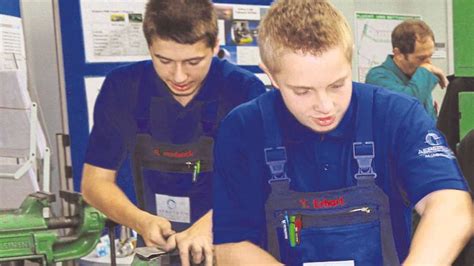 Neue Berufsschule Ist Vorerst Vom Tisch