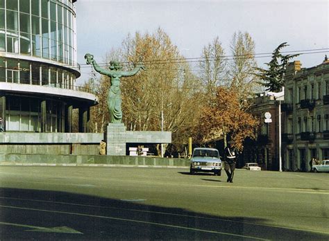 90 იანების თბილისი უცნობი ამერიკელის თვალით ფოტოსერია At