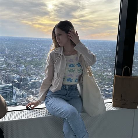 Babysitter Carolina C Toronto ON