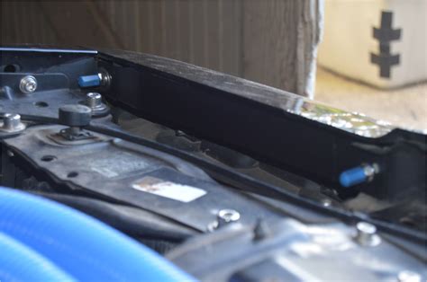 New Product Front Header Panel Support Brackets For Turbo Regals