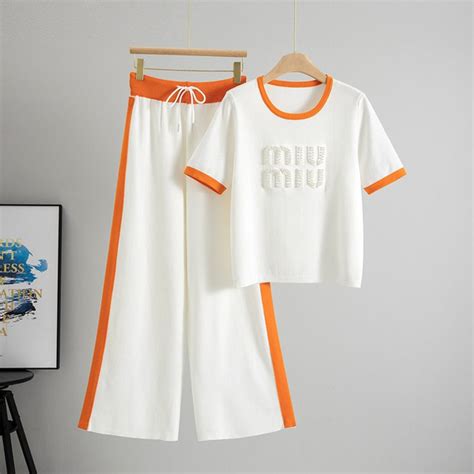 Комплект одежды Женский Miu Miu Спортивный белый размер универсальный Спандекс Полиэфирное