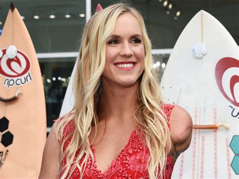 See Surfer Bethany Hamiltons Intense Pregnancy Workout Routine Video