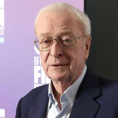 Michael Caine Im Rollstuhl Stehende Ovationen Für Sein Lebenswerk