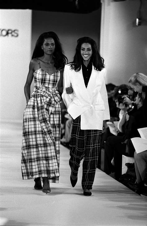 90s Supermodels Who Dominated The Runway [photos]