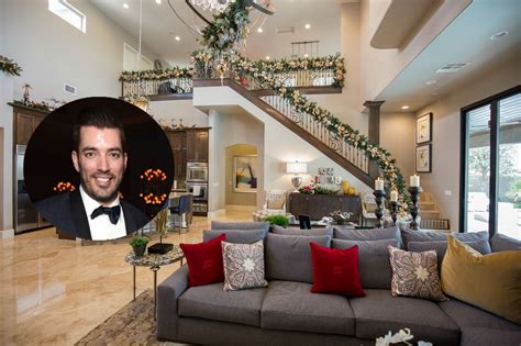 Jonathan Scotts Las Vegas Mansion Will Get You In The Holiday Spirit