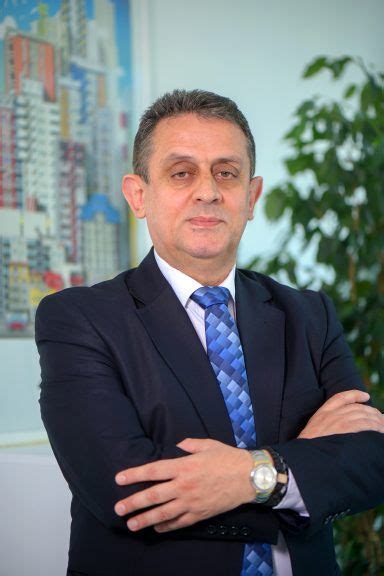 ЗАПОЗНАЈТЕ ГИ КОМИСИИТЕ ПРИ МБА КОМИСИЈА ЗА ЧОВЕЧКИ РЕСУРСИ Претседавач на Комисијата за човечки