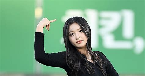 버스터즈 지은 ‘러블리 걸 [mk포토]