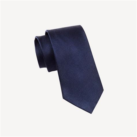 Slim Ties Suit And Tai