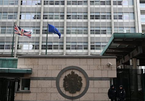 Охрана дипломатических представительств и консульств