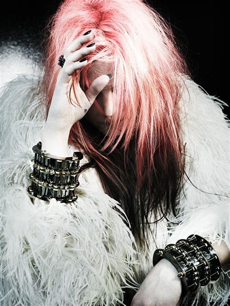 Alison Mosshart Tattoos