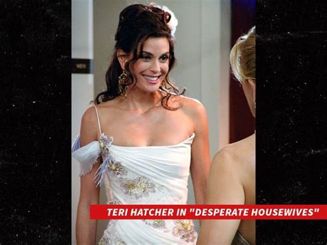 Teri Hatcher Was Kicked Off Dating App People Thought She Was Fake