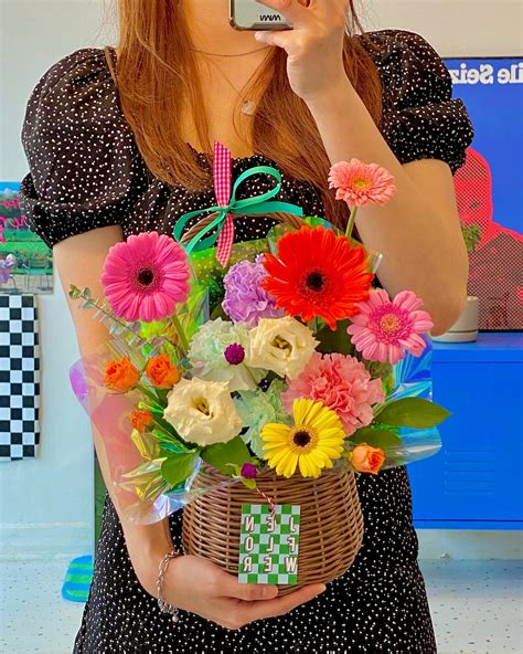 수원꽃집 💗젠플라워💗 수원꽃배달 매탄동꽃집 인계동꽃집 수원프로포즈꽃다발 유니크꽃다발 귀여운꽃다발 Jenflower • Instagram Photos And Videos