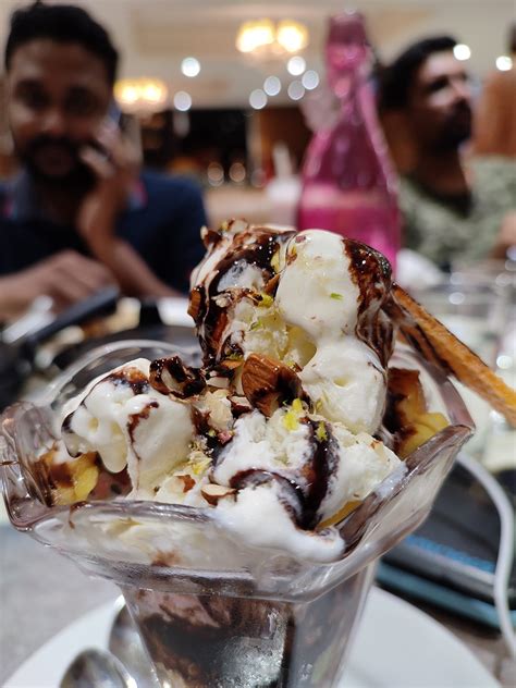 Redmi Note 10 Pro Max Review Max Display Max Value