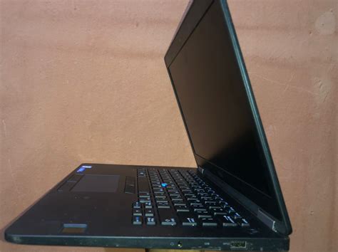 Dell Latitude E I U GHz GB RAM GB SSD Windows GadgetWorld NG
