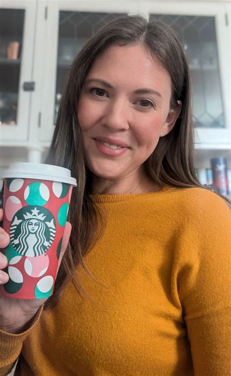 Cheers Findthejoy Starbucks Holidaydrinks Redcupday