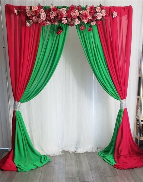 Diy Christmas Party Backdrop
