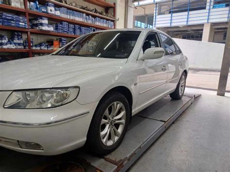 그랜저 Tg 자동차 문이 잠겨서 안에서 밖에서 열리지 않음 그랜져 차 문이 안 열림 자동차 문 잠금장치 도어록 고장 수리차 문이 잠긴 상태에서 안쪽과 바깥쪽에서 열리지