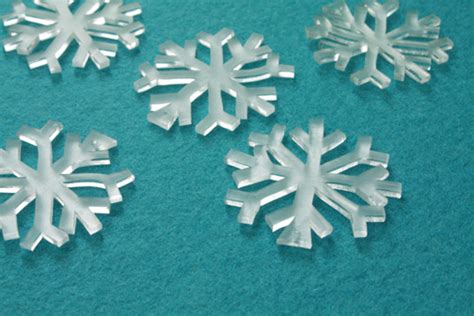 Shrinking Snowflake Necklace The Long Thread