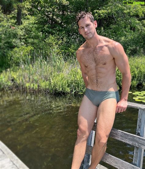 Max Emerson Wiki Biography Age Photos Spouse And More