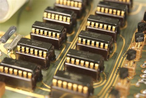 How Do You Remove A Stuck Tektronix 5 Series Tm504 Plugin Page 1