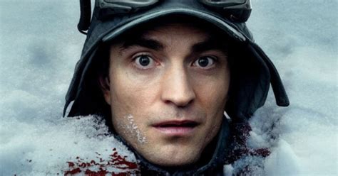 봉준호 신작 ‘미키 17 이례적 행보 선예매 10만장 돌파