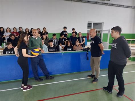 Zaposleni U OŠ Ratko Mitrović U Poseti školi U Turskoj Morava Info