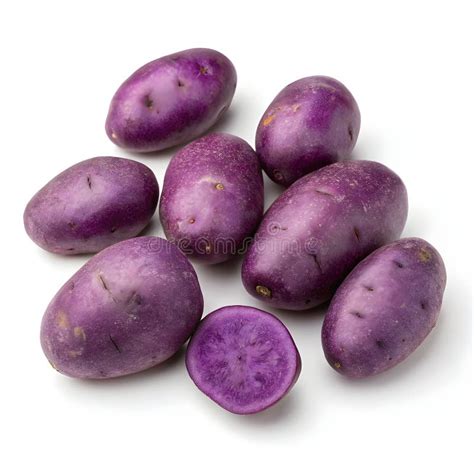 Fresh Purple Potatoes Isolated On White Background Stock Illustration