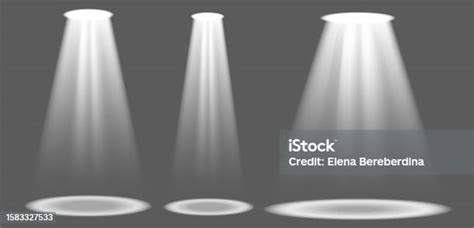 서치라이트가 텅 빈 배경을 비춥니다 회색 배경에 프리젠테이션을 위한 투광 조명이 있는 템플릿입니다 벡터 그림 Eps10 형식 0명에 대한 스톡 벡터 아트 및 기타 이미지