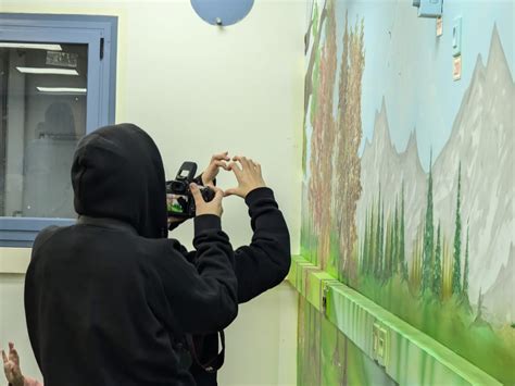 A Picture Is Worth A Thousand Words At Shalhevet School Migdal Ohr