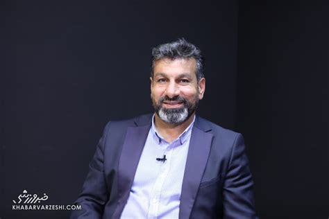 محمد مومنی مس رفسنجان تا الان سالم کار کرده خداداد عزیزی کار خوبی