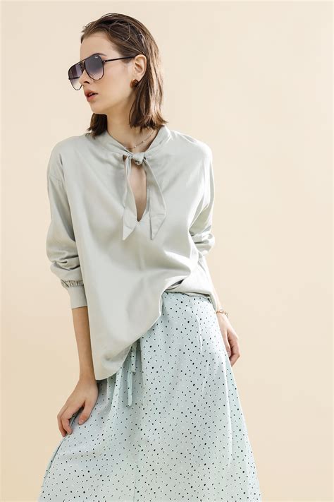 Tika Shirt Hava Indonesia