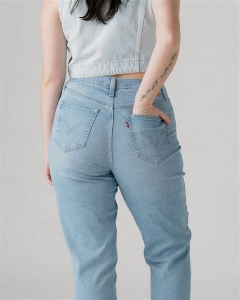 High Waisted Mom Jeans Blue Levis® Ch