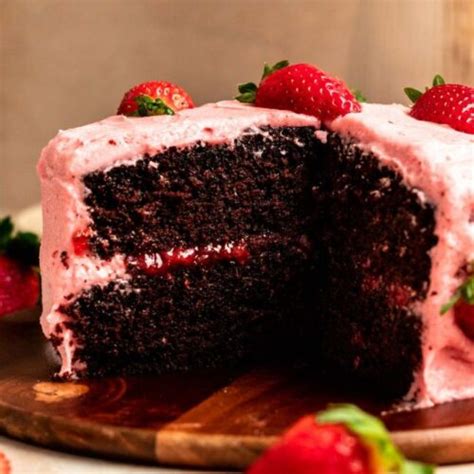 Strawberry Cake Filling 20 Minutes Rich And Delish
