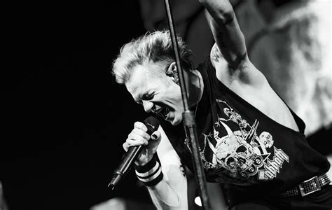 Sum 41 Announce Details Of Final Tour Including Last Ever Show