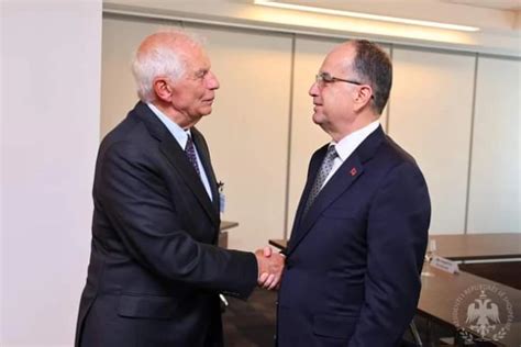 Бегај Борел а Дијалогот единствениот начин за надминување на тензиите