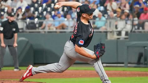 Erik Sabrowski Becomes Fifth Edmonton Born Player To Appear In Mlb Game