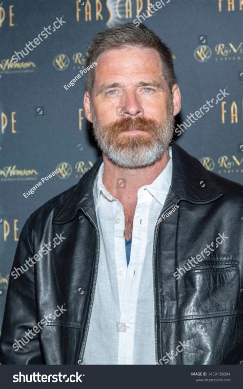 62 Imágenes De Ben Browder Imágenes Fotos Y Vectores De Stock Shutterstock