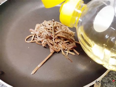 고사리나물 맛있게 볶는 방법 황금레시피