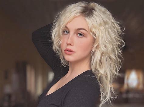 Erin Andersons Instagram Twitter And Facebook On Idcrawl