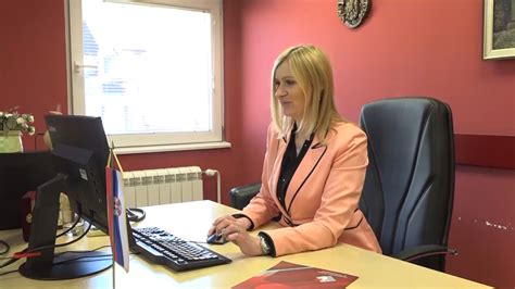 УЖИЦЕ СМАЊЕН БРОЈ НЕЗАПОСЛЕНИХ НА ЕВИДЕНЦИЈИ НАЦИОНАЛНЕ СЛУЖБЕ ЗА