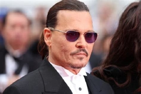 ببینید استقبال گرم از جانی دپ در عربستان در فرش قرمز جشنواره فیلم دریای سرخ خبرآنلاین