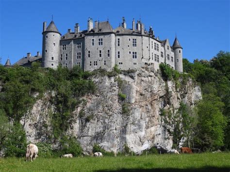 Château De Walzin A Medieval River Cliff Stronghold Near Dinant