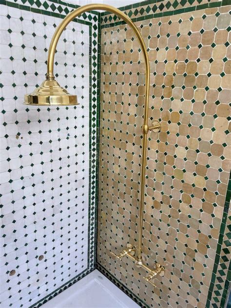 Luxury Solid Brass Shower System Wall Mount Shower System With Rain