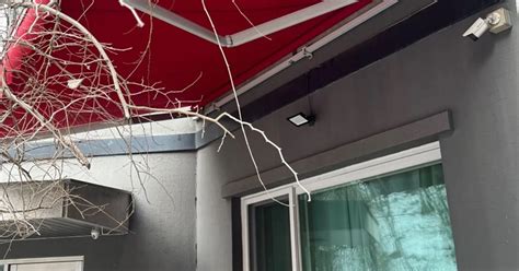 어닝이 필요해서 알아보다가 상담을 신청했는데 견적도 친절하게 알려주시고 시공도 꼼꼼하고 세심하게 확인하면서 설치해 주셔서 너무 만족스럽습니다 숨고 숨은고수