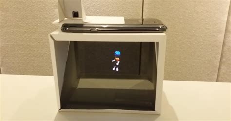 헬로앱스 스마트폰으로 즐기는 인터랙티브 홀로그램 키트 출시