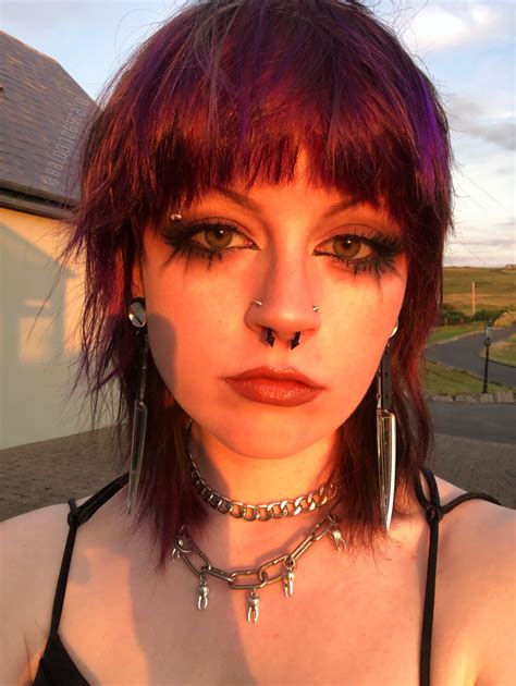 Sunset R Goth Girls