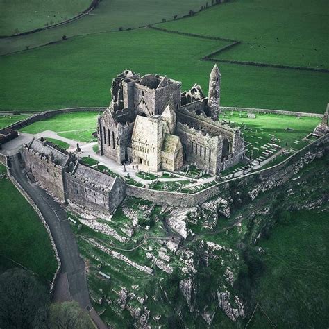 Rock Of Cashel Tipperary 🏰 Photo By Brianfoxphoto Irland Reise