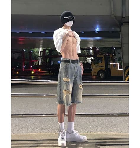 힙합청바지 빈티지 와이드 바지 페인팅 오버핏 데일리룩 코디 스트릿 패션 루즈핏 바지 디스트로이드 퀄리티 티몬