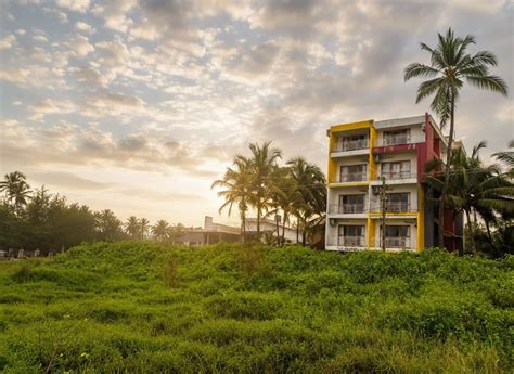 Sea Breeze Beach Suites